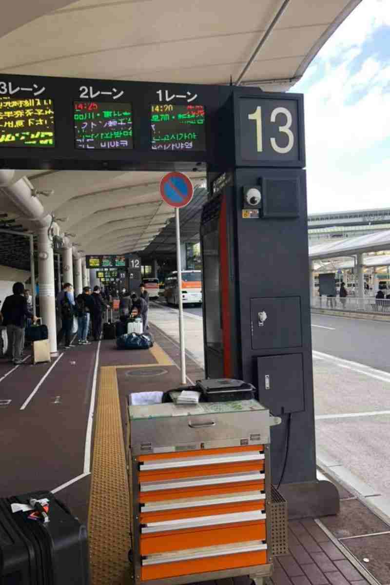 Effortless Travel : Hotels with Direct Airport Limousine Bus Stop at ...